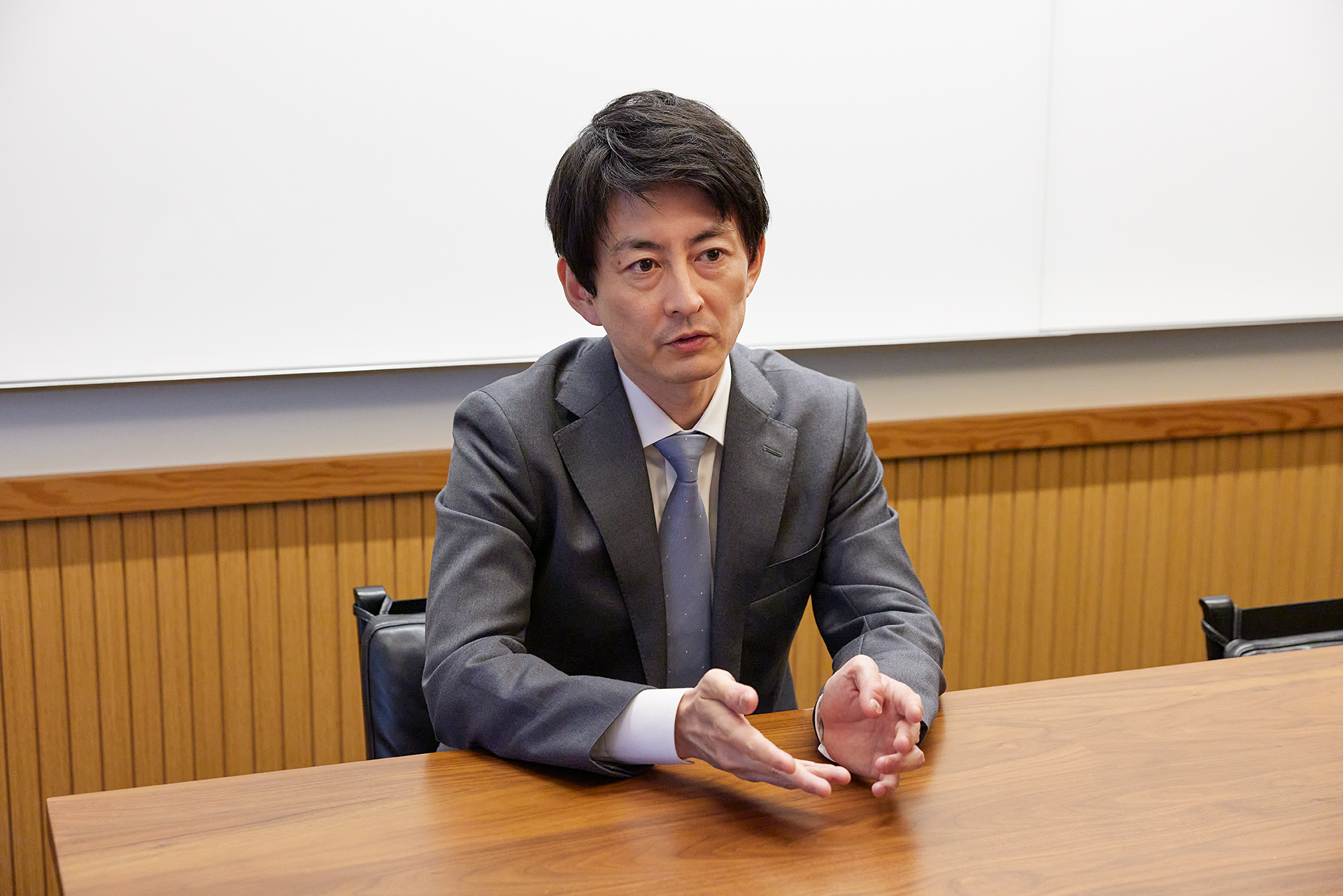 「人間が業務をやる前提」を疑え――ワークスアプリケーションズが描く、AI主導のバックオフィス | AI要件定義サミット 2026